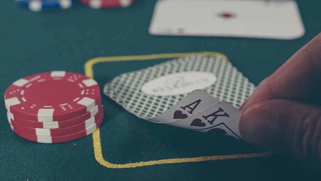 How to Play Ace King to Optimize Your Poker Winnings