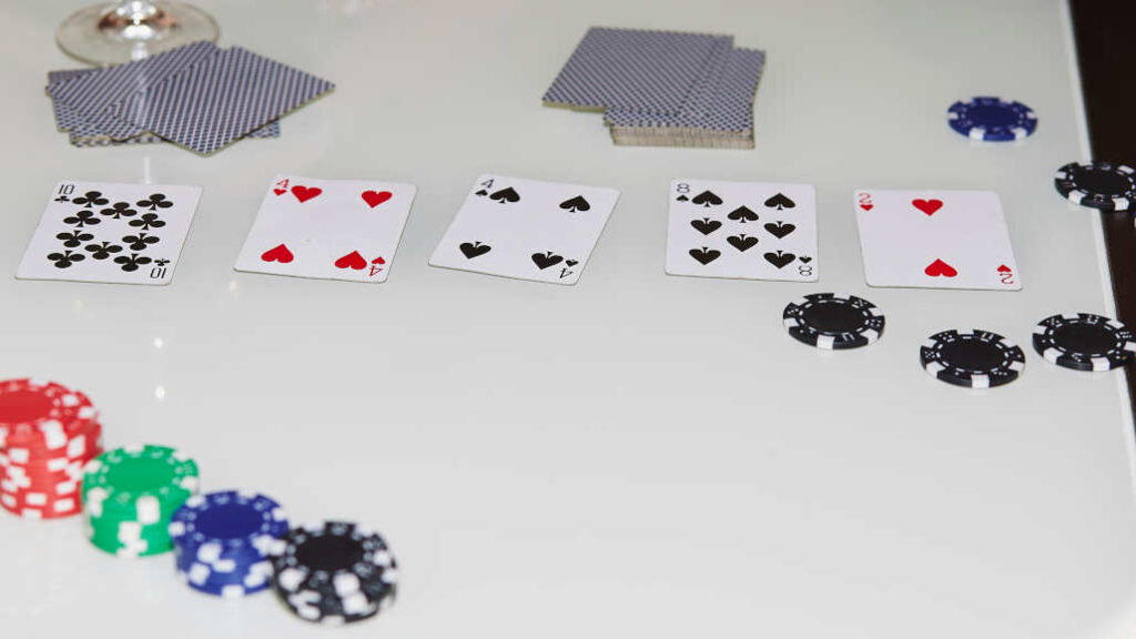 How to Play Strip Poker Game – Night You Will Never Forget