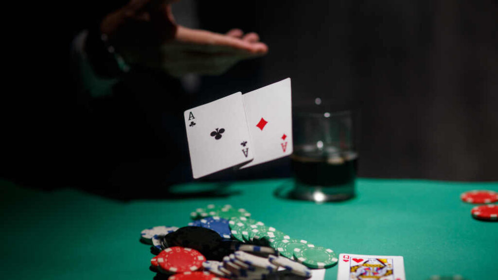 Fold Equity in Poker – How to Best Use It to Your Advantage