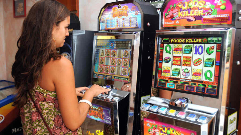 American Roulette Wheel Breakdown - Learn All You Need To Know