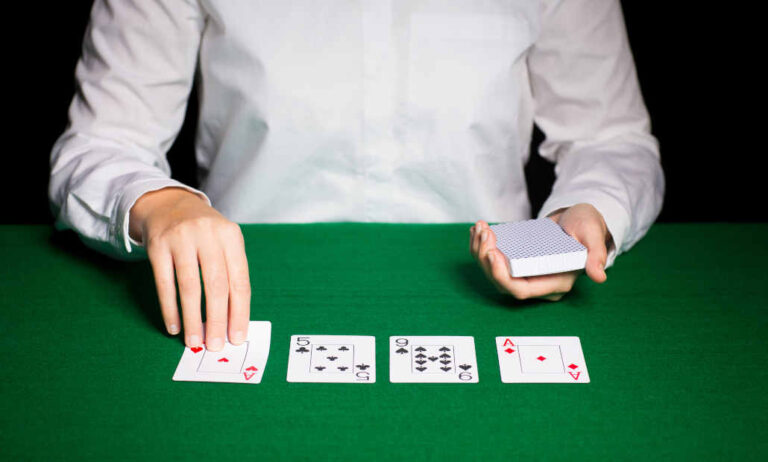How to Deal Texas Holdem - Master Poker Dealer Rules