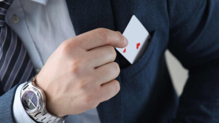 Poker Outfits - How to Pick a Costume For Your Poker Night