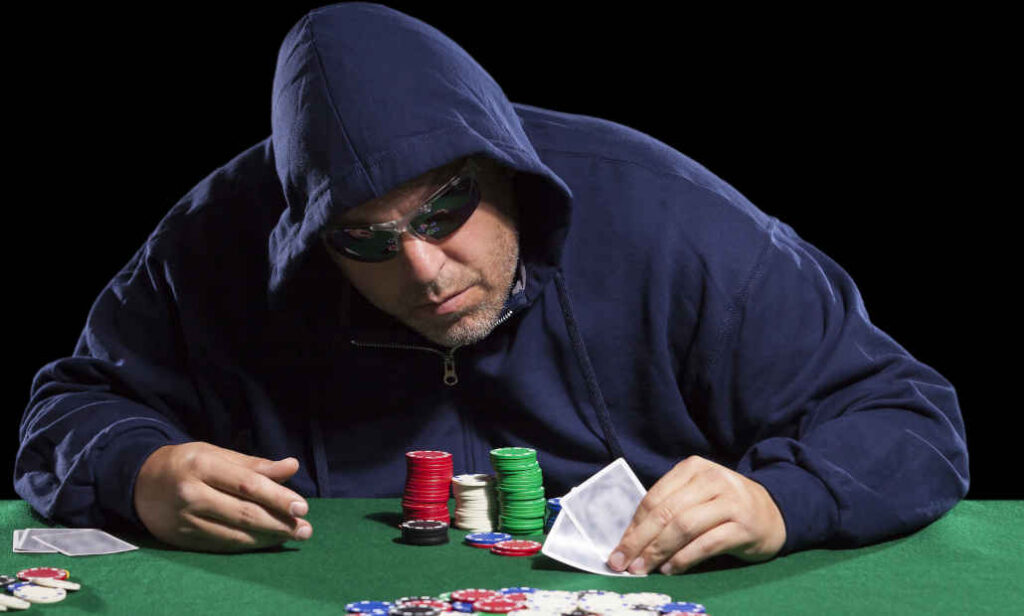Poker Outfits - How to Pick a Costume For Your Poker Night