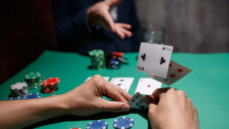 Muck Poker Rules - How to Fold Your Hand Properly