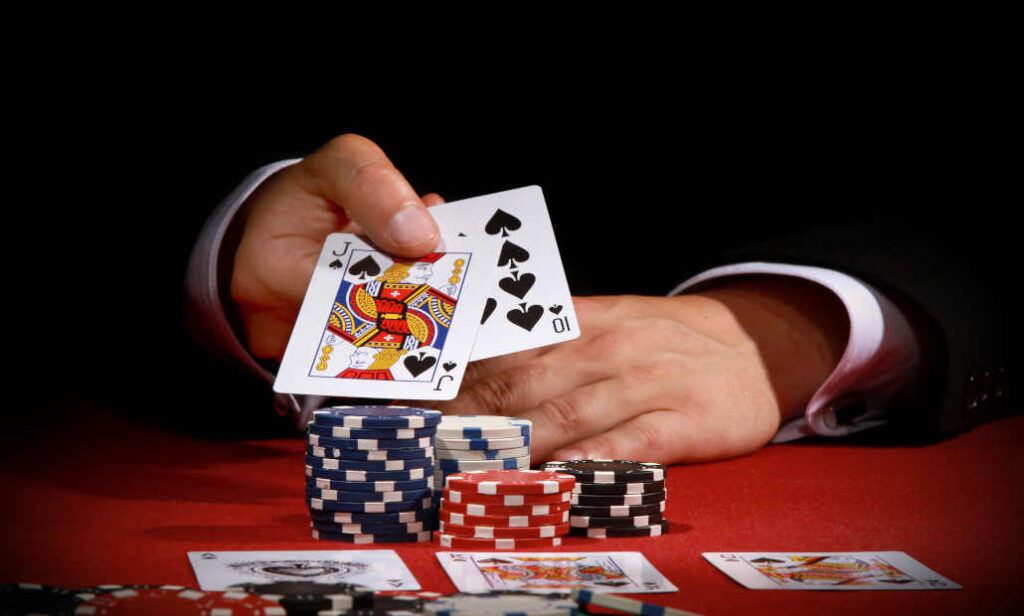 Playing Cards Size - Dimensions for Poker Cards & Other Games