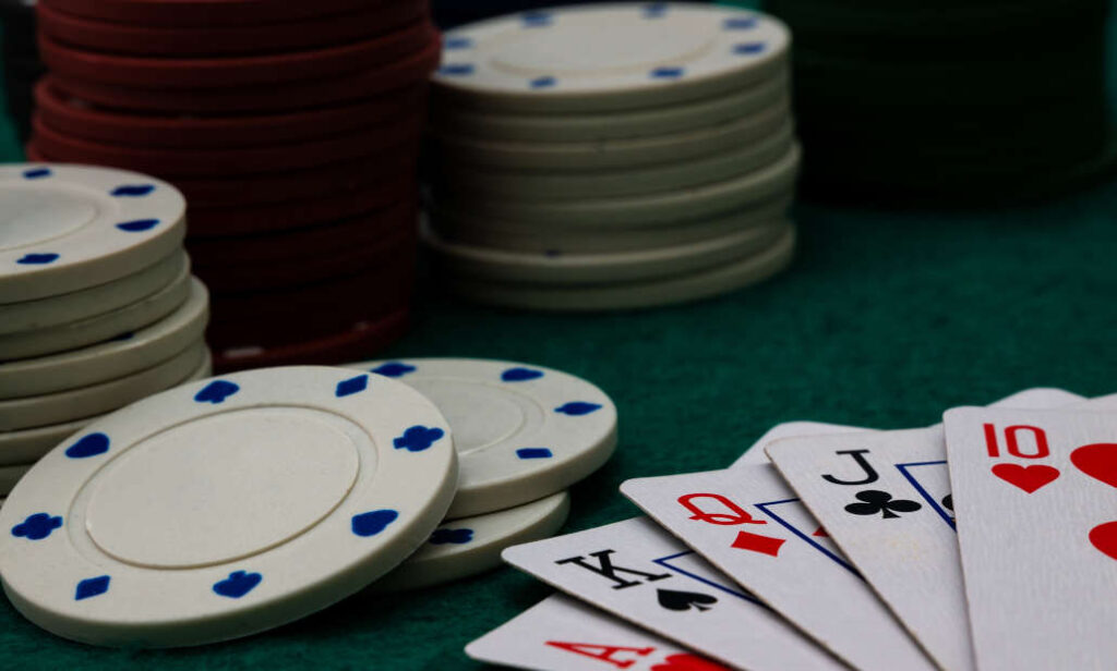 Does Three of a Kind Beat a Straight in Poker & Why?