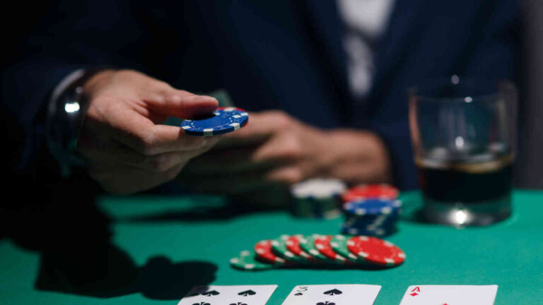 Top 13 Best Poker Tips for Beginners - Strategy For Winners!