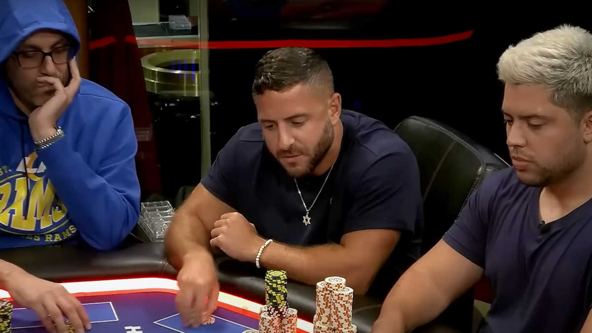 Poker Chip Tricks – Learn The Best Moves You Can Make at the Table